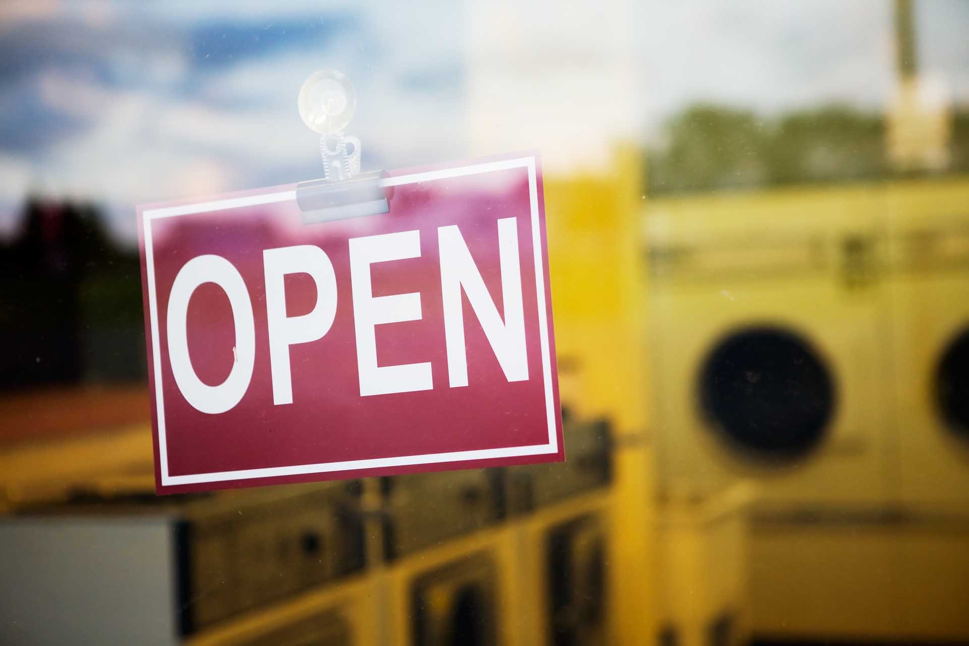 What is the Difference Between Commercial and Open Source? What is the Difference Between Commercial and Open Source?